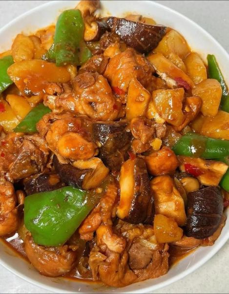 黄焖鸡怎么做才好吃_黄焖鸡的家常做法窍门-第1张图片-山城妙识 黄焖鸡怎么做才好吃_黄焖鸡的家常做法窍门-第1张图片-山城妙识