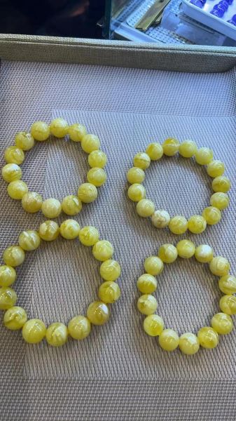 鸡油黄蜜蜡手串多少钱_如何辨别真假-第3张图片-山城妙识 鸡油黄蜜蜡手串多少钱_如何辨别真假-第3张图片-山城妙识