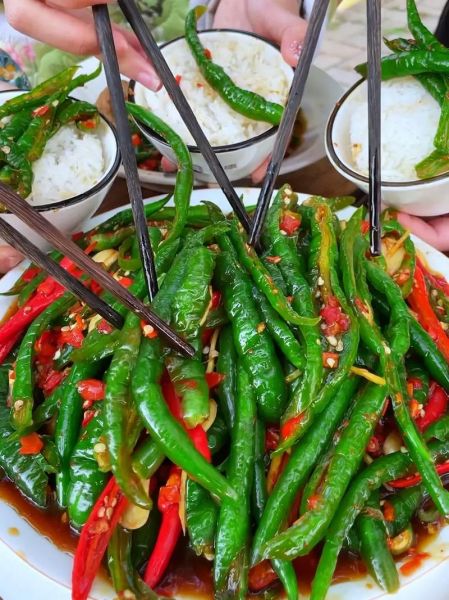 二荆条辣椒辣不辣_二荆条辣椒怎么做好吃-第1张图片-山城妙识