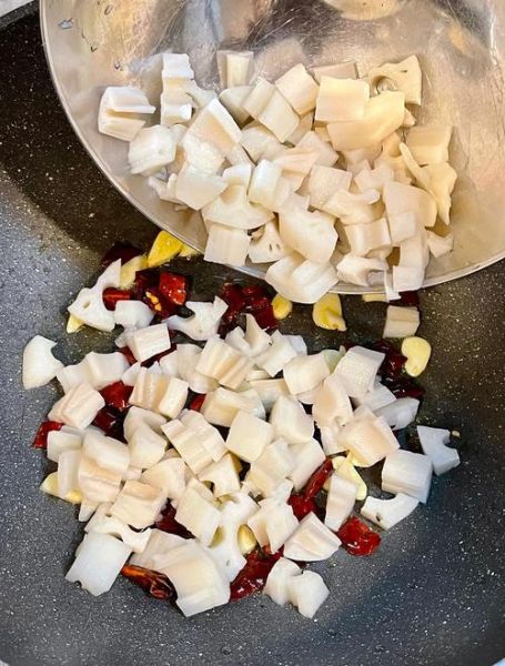 酸辣藕丁怎么做_酸辣藕丁的正宗做法-第3张图片-山城妙识 酸辣藕丁怎么做_酸辣藕丁的正宗做法-第3张图片-山城妙识