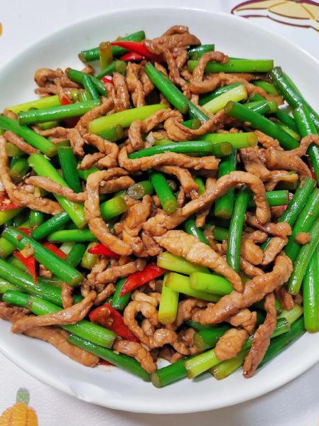 蒜苔配什么菜炒最好_蒜苔炒什么肉最香-第1张图片-山城妙识