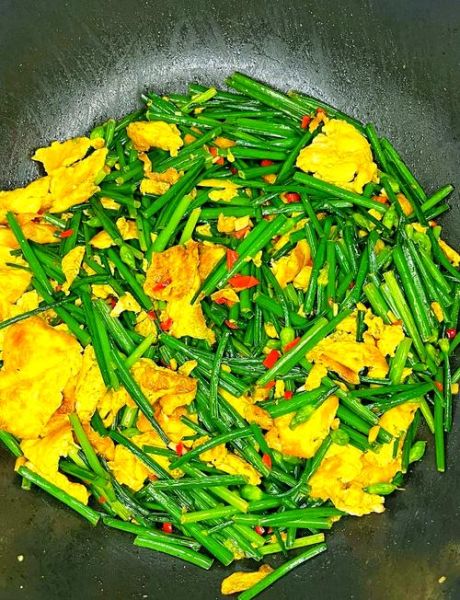 韭菜炒鸡蛋怎么炒才好吃_韭菜炒鸡蛋的家常做法-第1张图片-山城妙识 韭菜炒鸡蛋怎么炒才好吃_韭菜炒鸡蛋的家常做法-第1张图片-山城妙识