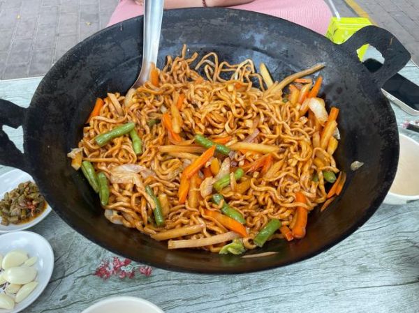 铁锅焖面加盟费多少钱_铁锅焖面加盟靠谱吗-第3张图片-山城妙识 铁锅焖面加盟费多少钱_铁锅焖面加盟靠谱吗-第3张图片-山城妙识