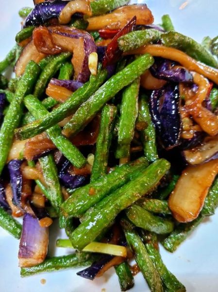 干煸豇豆茄子怎么做_干煸豇豆茄子热量高吗-第1张图片-山城妙识 干煸豇豆茄子怎么做_干煸豇豆茄子热量高吗-第1张图片-山城妙识