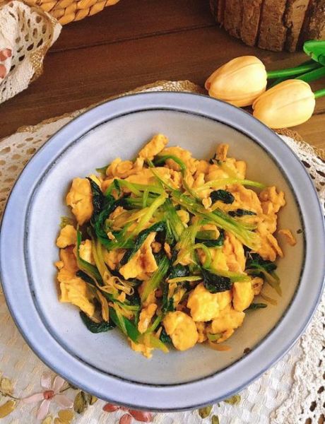 菠菜鸡蛋怎么炒_菠菜炒鸡蛋要不要焯水-第1张图片-山城妙识 菠菜鸡蛋怎么炒_菠菜炒鸡蛋要不要焯水-第1张图片-山城妙识