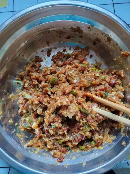 酸菜饺子馅怎么调才好吃_酸菜饺子馅调法诀窍-第2张图片-山城妙识 酸菜饺子馅怎么调才好吃_酸菜饺子馅调法诀窍-第2张图片-山城妙识