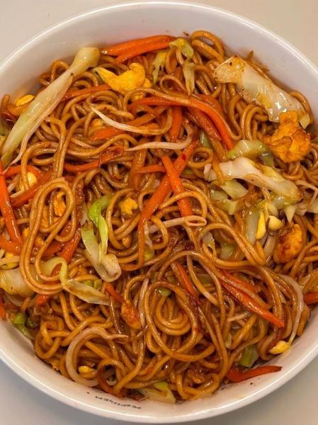 挂面炒面怎么炒不粘锅_挂面做炒面要先煮吗-第2张图片-山城妙识