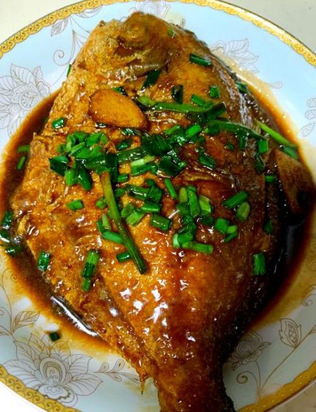 红烧鲳鱼怎么做好吃_红烧鲳鱼的家常做法-第1张图片-山城妙识 红烧鲳鱼怎么做好吃_红烧鲳鱼的家常做法-第1张图片-山城妙识