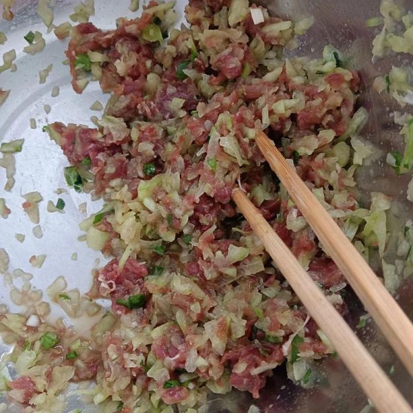 西瓜皮饺子馅怎么做_西瓜皮饺子馅好吃吗-第3张图片-山城妙识 西瓜皮饺子馅怎么做_西瓜皮饺子馅好吃吗-第3张图片-山城妙识