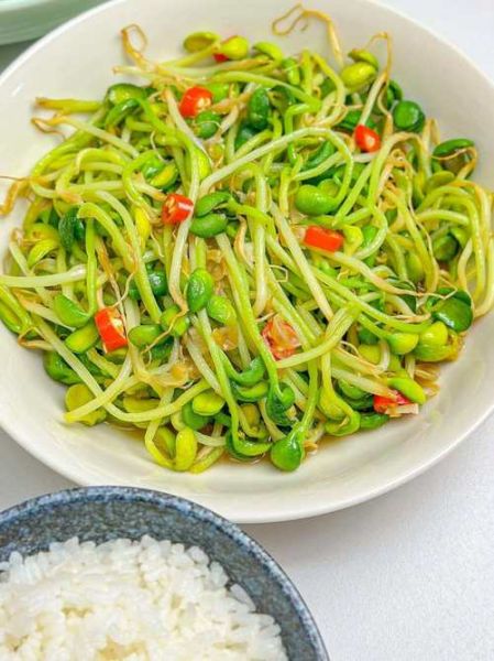 素炒黄豆芽怎么炒好吃_素炒黄豆芽需要焯水吗-第2张图片-山城妙识 素炒黄豆芽怎么炒好吃_素炒黄豆芽需要焯水吗-第2张图片-山城妙识