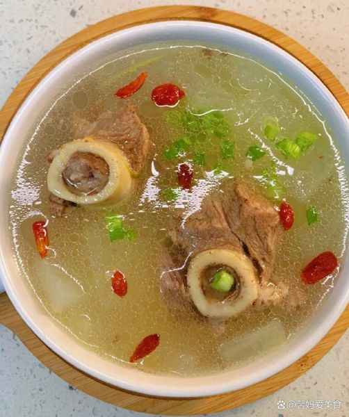 骨头汤怎么熬成白色_骨头汤变白窍门-第2张图片-山城妙识 骨头汤怎么熬成白色_骨头汤变白窍门-第2张图片-山城妙识