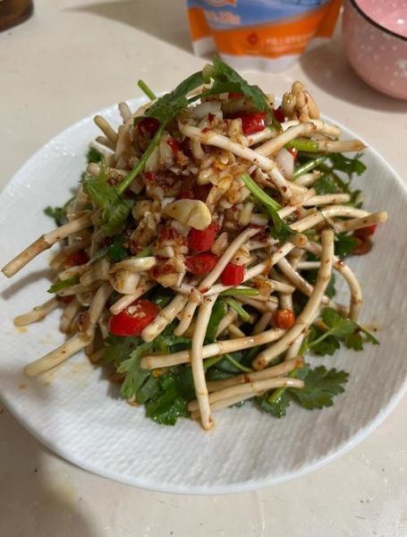 鱼腥草怎么吃最好_鱼腥草凉拌还是煮汤-第1张图片-山城妙识