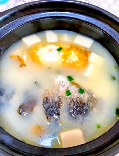 鲫鱼怎么做好吃又营养_鲫鱼汤怎么做才白-第1张图片-山城妙识 鲫鱼怎么做好吃又营养_鲫鱼汤怎么做才白-第1张图片-山城妙识