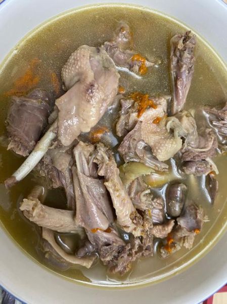 老鸭炖什么最好最营养_老鸭汤放什么食材最补-第1张图片-山城妙识 老鸭炖什么最好最营养_老鸭汤放什么食材最补-第1张图片-山城妙识