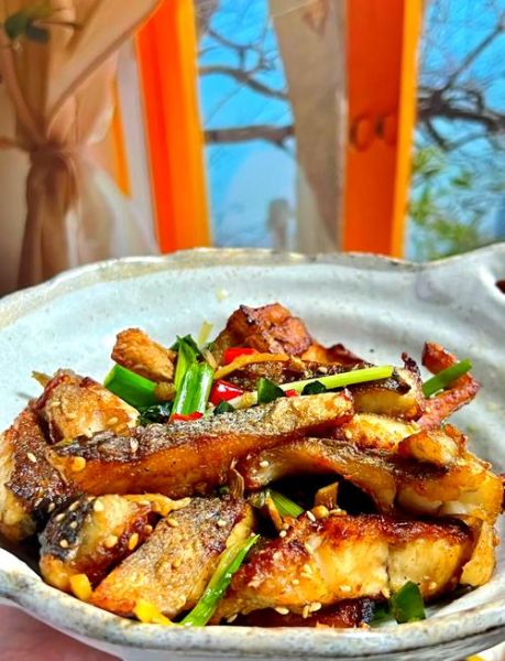 香煎海鲈鱼怎么做_香煎海鲈鱼热量高吗-第1张图片-山城妙识 香煎海鲈鱼怎么做_香煎海鲈鱼热量高吗-第1张图片-山城妙识