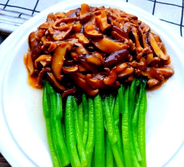 香菇炒菜心怎么做_香菇炒菜心家常做法-第3张图片-山城妙识 香菇炒菜心怎么做_香菇炒菜心家常做法-第3张图片-山城妙识