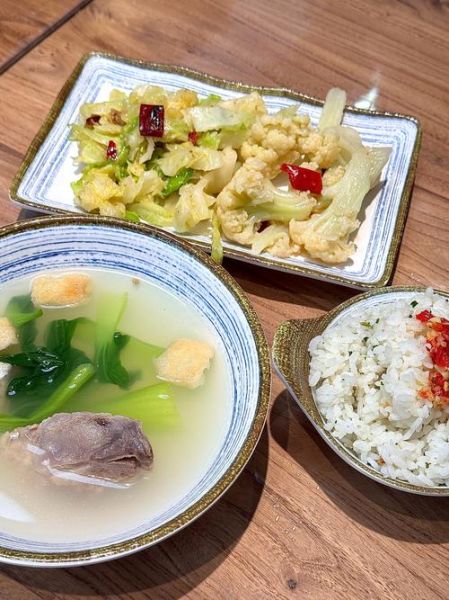 菜饭骨头汤怎么做_正宗骨头汤做法-第3张图片-山城妙识 菜饭骨头汤怎么做_正宗骨头汤做法-第3张图片-山城妙识