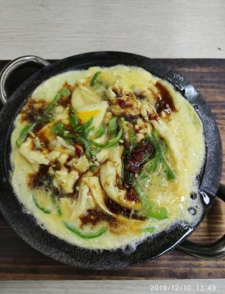石锅鸡蛋怎么做_石锅鸡蛋热量高吗-第1张图片-山城妙识 石锅鸡蛋怎么做_石锅鸡蛋热量高吗-第1张图片-山城妙识