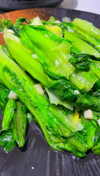 蒜蓉油菜怎么做_蒜蓉油菜热量高吗-第1张图片-山城妙识