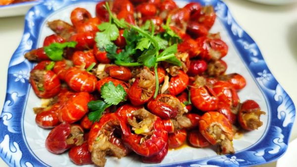 麻辣虾尾怎么做_麻辣虾尾正宗做法-第1张图片-山城妙识