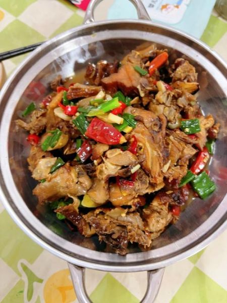 腊鸡怎么做好吃_腊鸡的家常做法大全-第3张图片-山城妙识 腊鸡怎么做好吃_腊鸡的家常做法大全-第3张图片-山城妙识