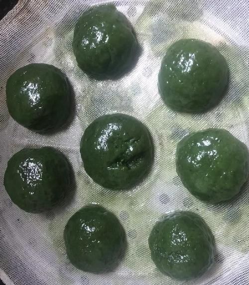 艾叶粑粑怎么做_艾叶粑粑家常做法视频-第1张图片-山城妙识 艾叶粑粑怎么做_艾叶粑粑家常做法视频-第1张图片-山城妙识