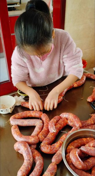 香肠是怎么做的_香肠加工过程揭秘-第1张图片-山城妙识 香肠是怎么做的_香肠加工过程揭秘-第1张图片-山城妙识