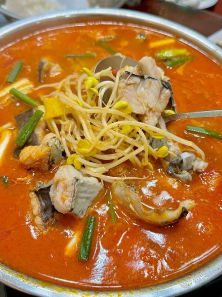 酸鱼汤的做法大全家常_酸鱼汤怎么做好吃-第1张图片-山城妙识 酸鱼汤的做法大全家常_酸鱼汤怎么做好吃-第1张图片-山城妙识