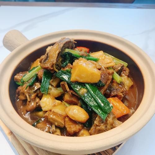 鸭肉和什么一起炖最补_鸭肉不能和什么一起吃-第1张图片-山城妙识 鸭肉和什么一起炖最补_鸭肉不能和什么一起吃-第1张图片-山城妙识