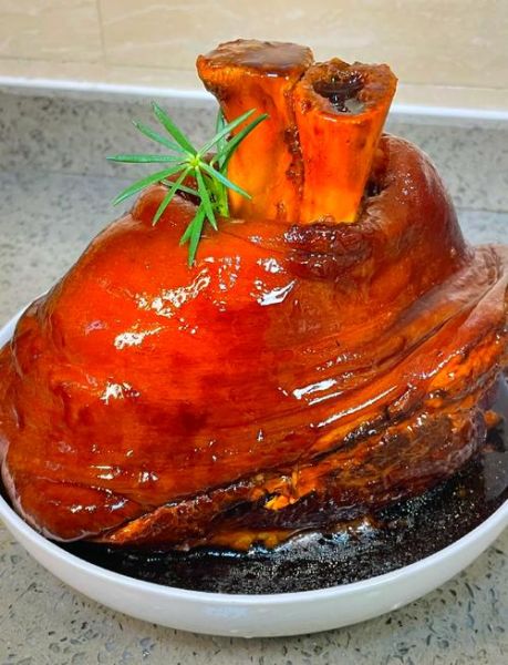 酱肘子怎么做_酱肘子正宗做法-第1张图片-山城妙识 酱肘子怎么做_酱肘子正宗做法-第1张图片-山城妙识