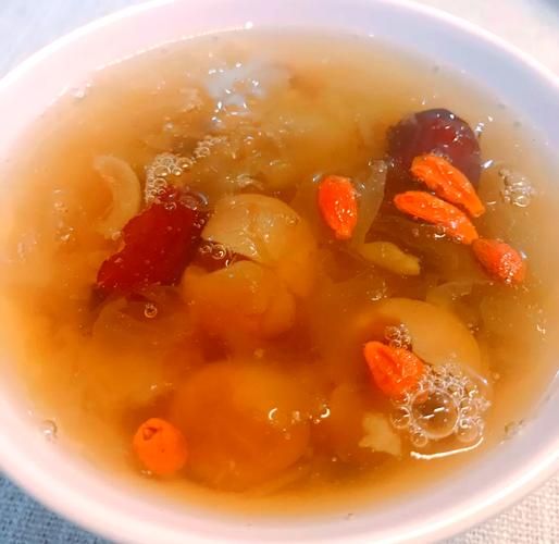 银耳桂圆汤的做法_银耳桂圆汤怎么煮才粘稠-第3张图片-山城妙识 银耳桂圆汤的做法_银耳桂圆汤怎么煮才粘稠-第3张图片-山城妙识