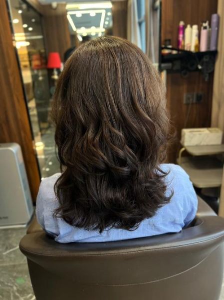 蛋卷头发型图片中长发_适合什么脸型-第2张图片-山城妙识 蛋卷头发型图片中长发_适合什么脸型-第2张图片-山城妙识