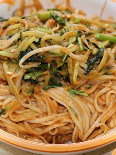 麻酱凉面怎么做_麻酱凉面热量高吗-第3张图片-山城妙识