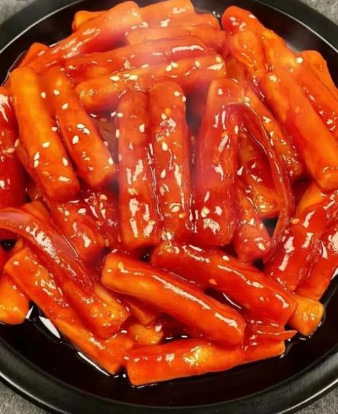 韩式年糕怎么炒好吃又简单_韩式年糕炒多久才软糯-第2张图片-山城妙识 韩式年糕怎么炒好吃又简单_韩式年糕炒多久才软糯-第2张图片-山城妙识