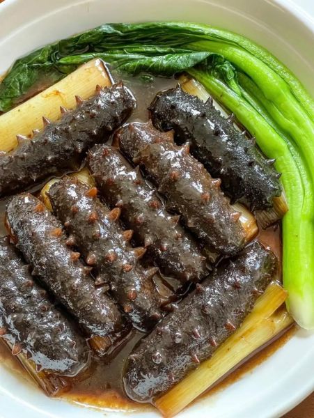 葱烧海参怎么做才正宗_鲁菜葱烧海参简介-第1张图片-山城妙识