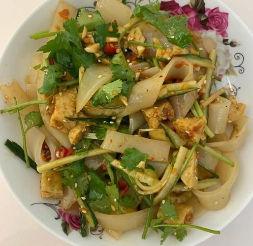 凉皮怎么和面又筋道_快速凉皮的做法大全-第2张图片-山城妙识