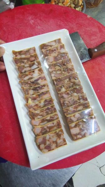 猪头焖子怎么做才好吃_猪头焖子做法窍门-第1张图片-山城妙识