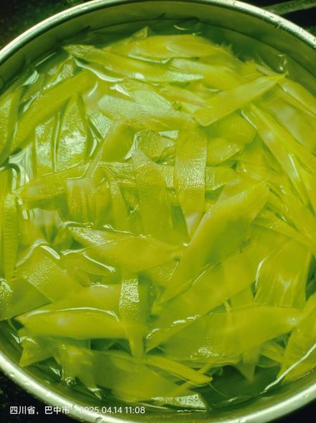 炒莴笋丝要不要焯水_莴笋丝焯水还是直接炒-第2张图片-山城妙识 炒莴笋丝要不要焯水_莴笋丝焯水还是直接炒-第2张图片-山城妙识