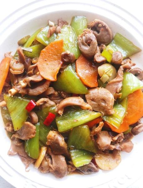 炒鸡胗怎么炒才脆嫩_家常炒鸡胗的做法大全-第1张图片-山城妙识