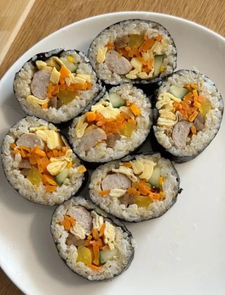 韩式紫菜包饭怎么卷_紫菜包饭用什么米-第2张图片-山城妙识