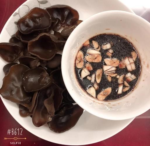 芥末油木耳怎么做_芥末油木耳凉拌技巧-第2张图片-山城妙识