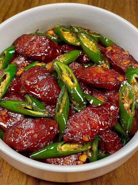 怎样做香肠好吃又简单_家常香肠做法-第1张图片-山城妙识