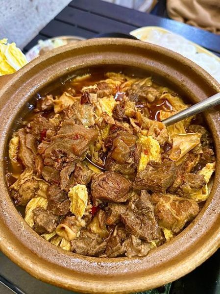 牛腩怎么炖才烂_牛腩焯水用冷水还是热水-第3张图片-山城妙识 牛腩怎么炖才烂_牛腩焯水用冷水还是热水-第3张图片-山城妙识