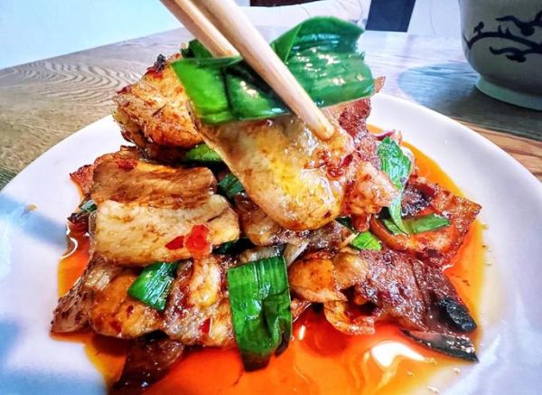 四川回锅肉怎么做才正宗_回锅肉用五花肉还是二刀肉-第2张图片-山城妙识 四川回锅肉怎么做才正宗_回锅肉用五花肉还是二刀肉-第2张图片-山城妙识