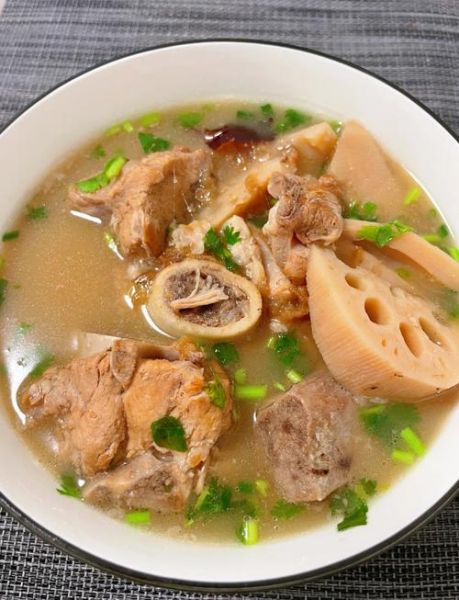 排骨炖藕高压锅压多久_藕要炖多久才软烂-第1张图片-山城妙识 排骨炖藕高压锅压多久_藕要炖多久才软烂-第1张图片-山城妙识