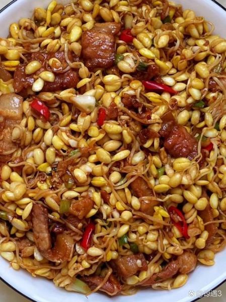 猪肉炒黄豆芽怎么炒好吃_黄豆芽要不要焯水-第2张图片-山城妙识 猪肉炒黄豆芽怎么炒好吃_黄豆芽要不要焯水-第2张图片-山城妙识