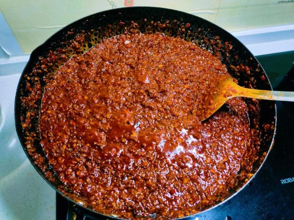 辣椒酱怎么做_家庭自制辣椒酱详细步骤-第1张图片-山城妙识 辣椒酱怎么做_家庭自制辣椒酱详细步骤-第1张图片-山城妙识