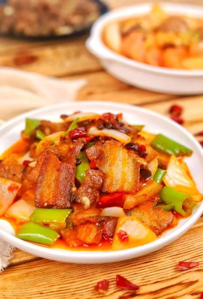 回锅肉配菜大全_回锅肉炒什么菜最搭-第2张图片-山城妙识