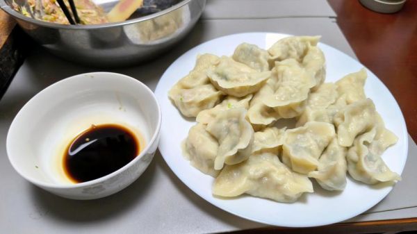 虾仁木耳饺子馅怎么做_虾仁木耳饺子馅的正宗做法-第2张图片-山城妙识 虾仁木耳饺子馅怎么做_虾仁木耳饺子馅的正宗做法-第2张图片-山城妙识