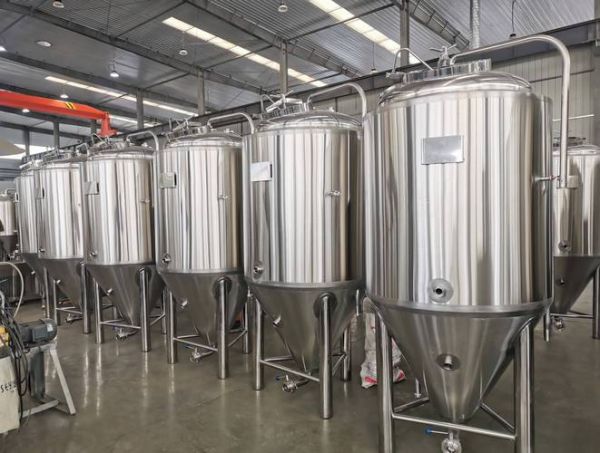 小型啤酒设备多少钱一套_小型啤酒设备怎么选-第2张图片-山城妙识 小型啤酒设备多少钱一套_小型啤酒设备怎么选-第2张图片-山城妙识